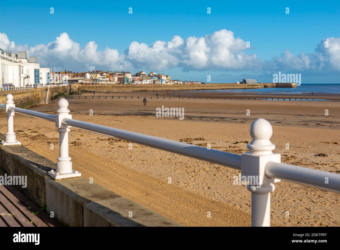 Bridlington beach hi-res stock photography and images - Alamy