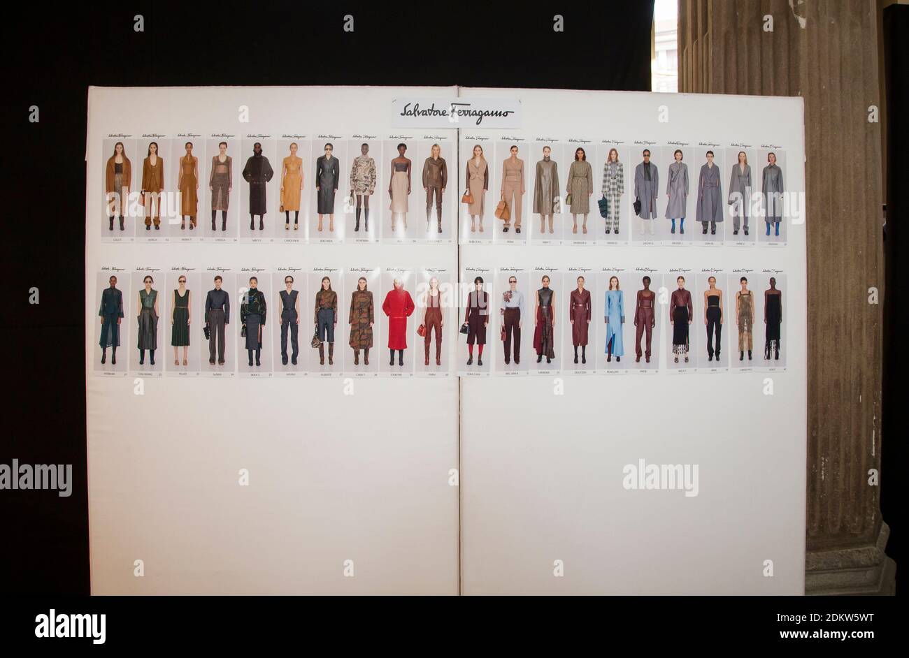 Female runway models hi-res stock photography and images - Alamy