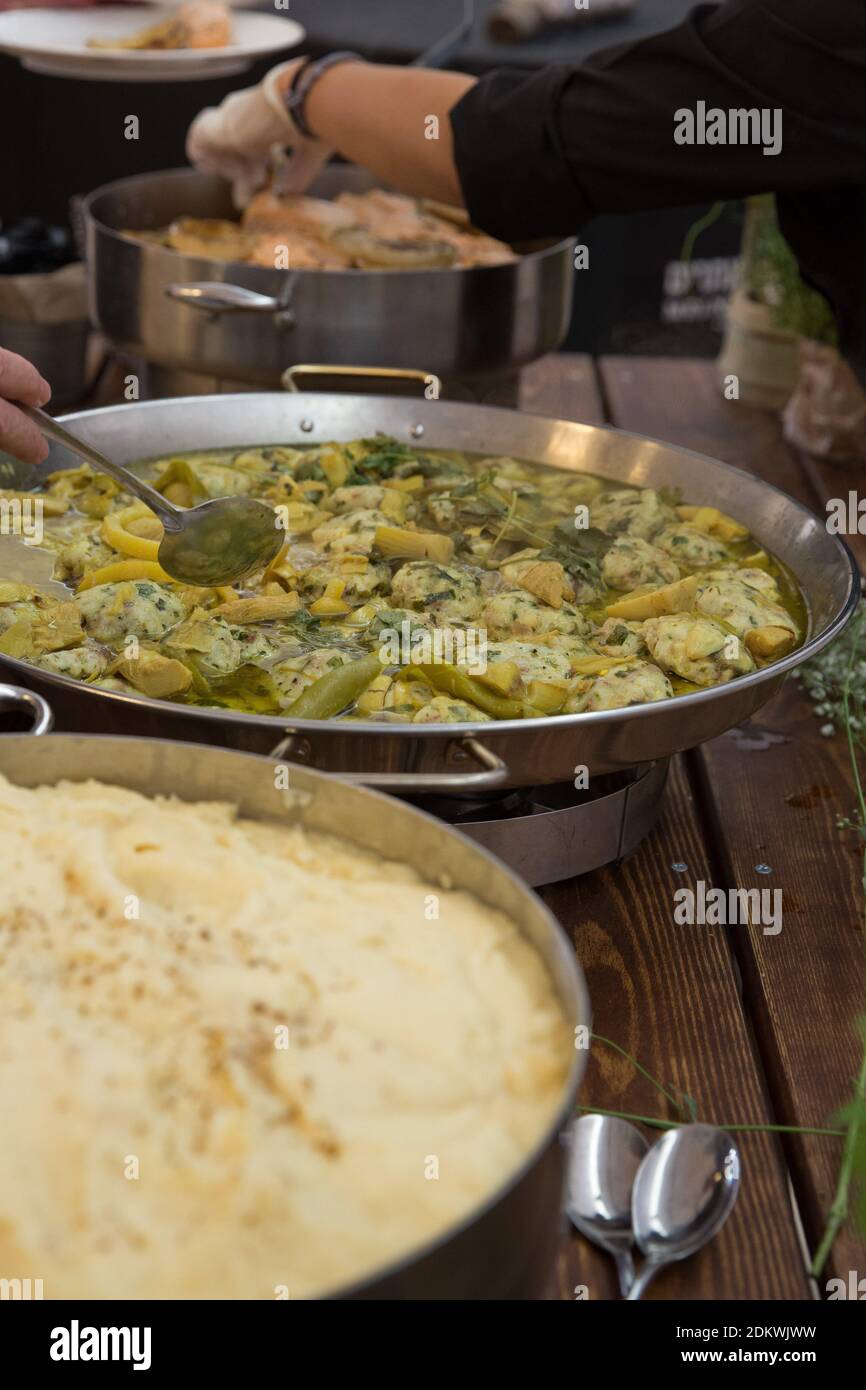 Main course of poultry served at a buffet table Stock Photo - Alamy