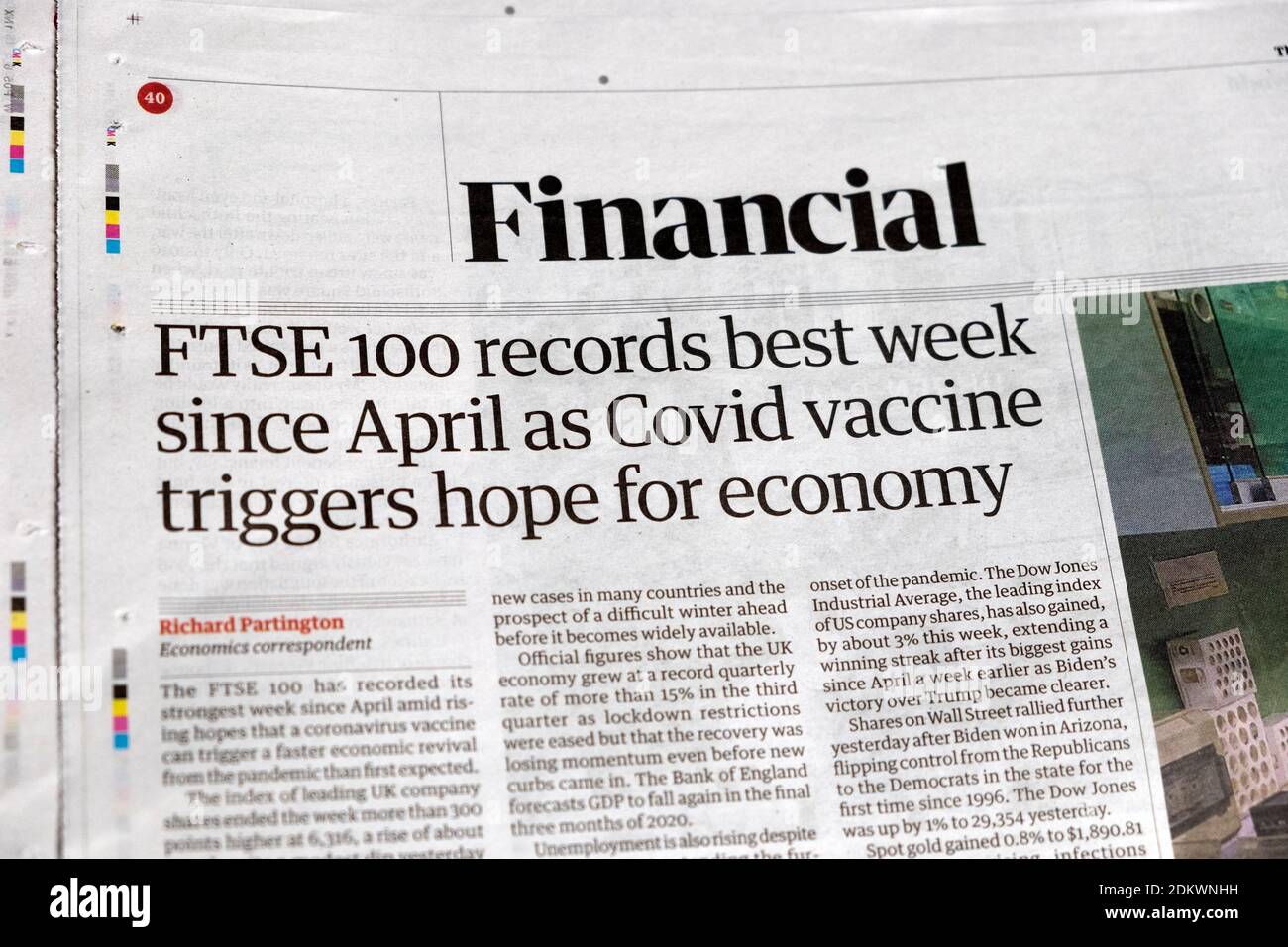 Financial section newspaper hi-res stock photography and images - Alamy