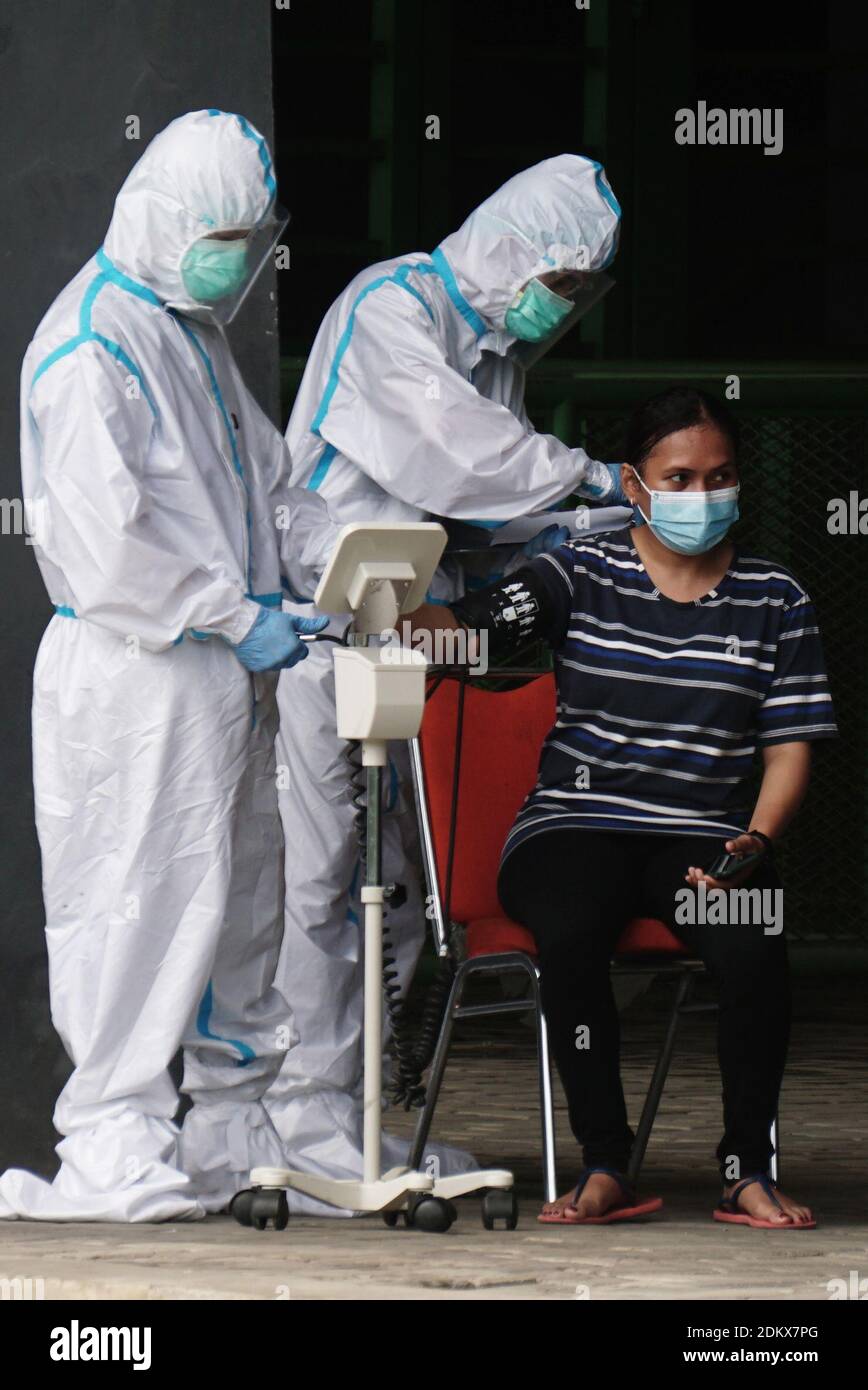 Temporary isolation center hi-res stock photography and images - Alamy