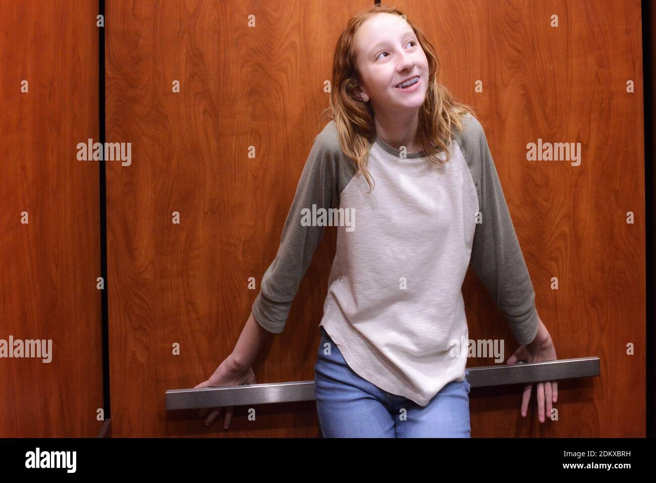 Girls Get Elevator Hi Res Stock Photography And Images Alamy