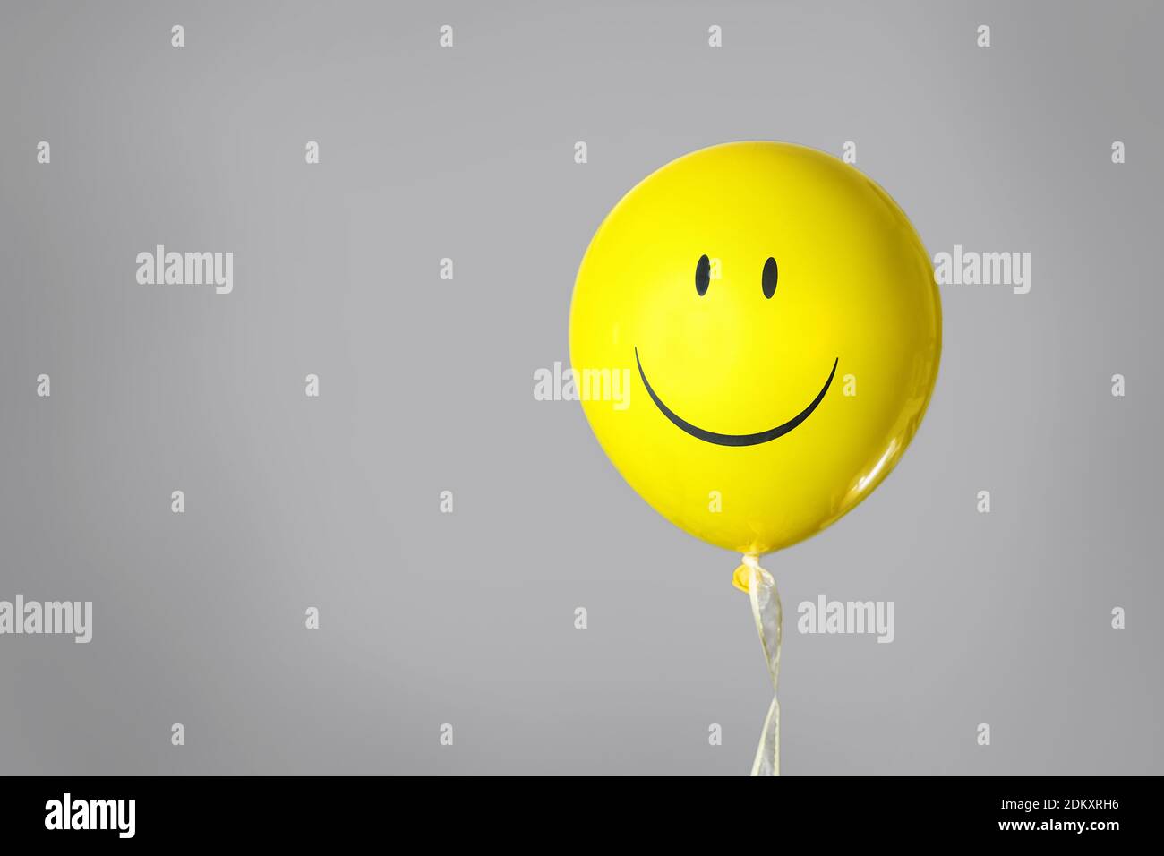 Single balloon hi-res stock photography and images - Alamy