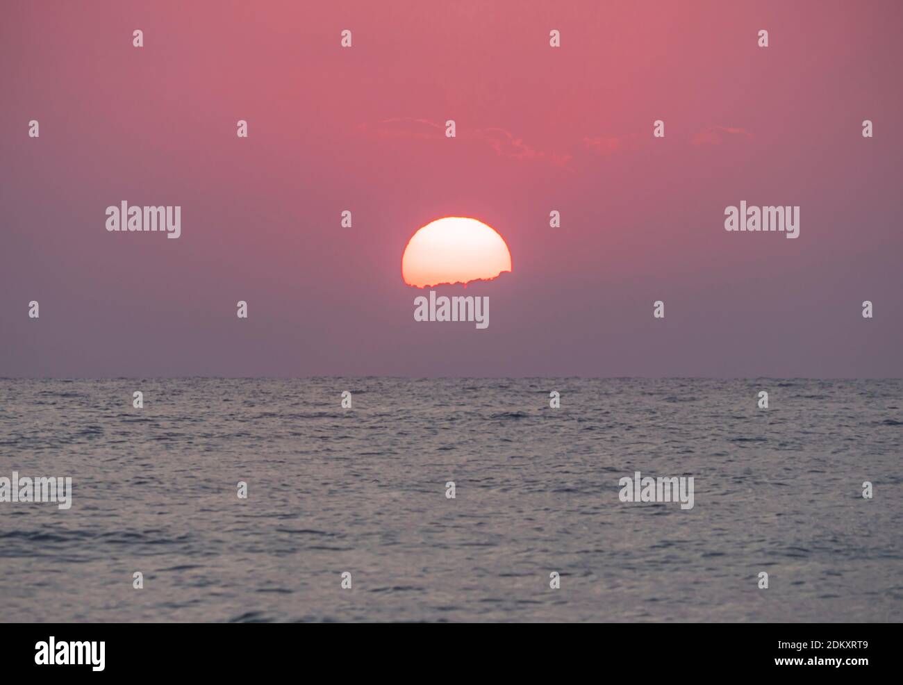 Sunrise over sea big sun hi-res stock photography and images - Alamy