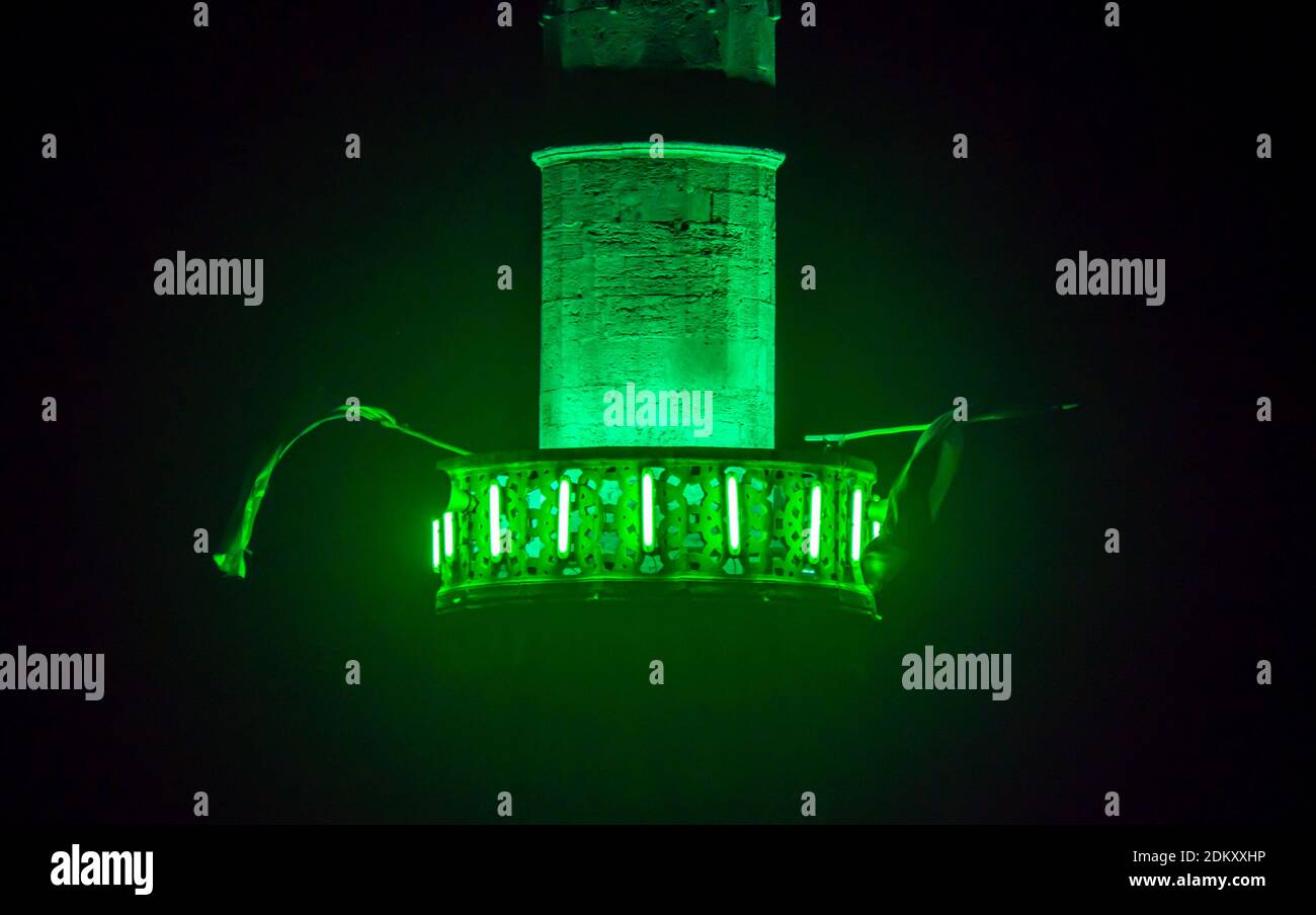 Mosque nabawi night hi-res stock photography and images - Alamy