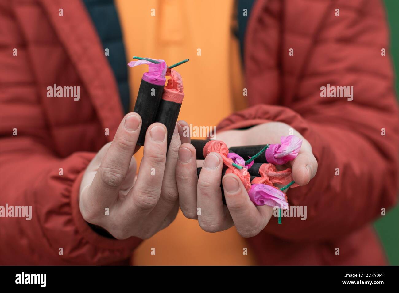 Firecrackers hand hi-res stock photography and images - Alamy