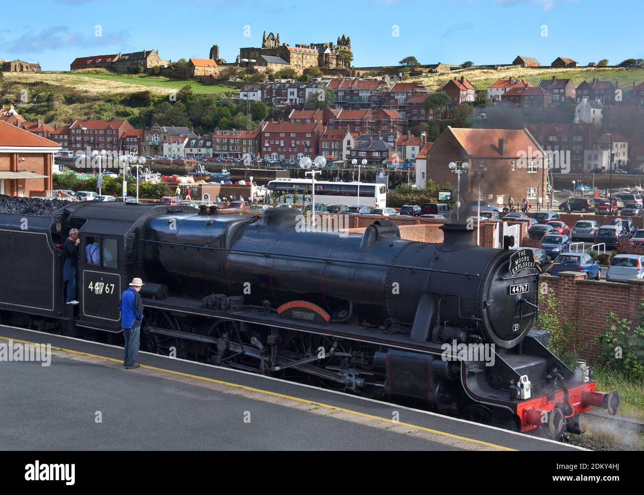 Whitby railway station hi-res stock photography and images - Alamy