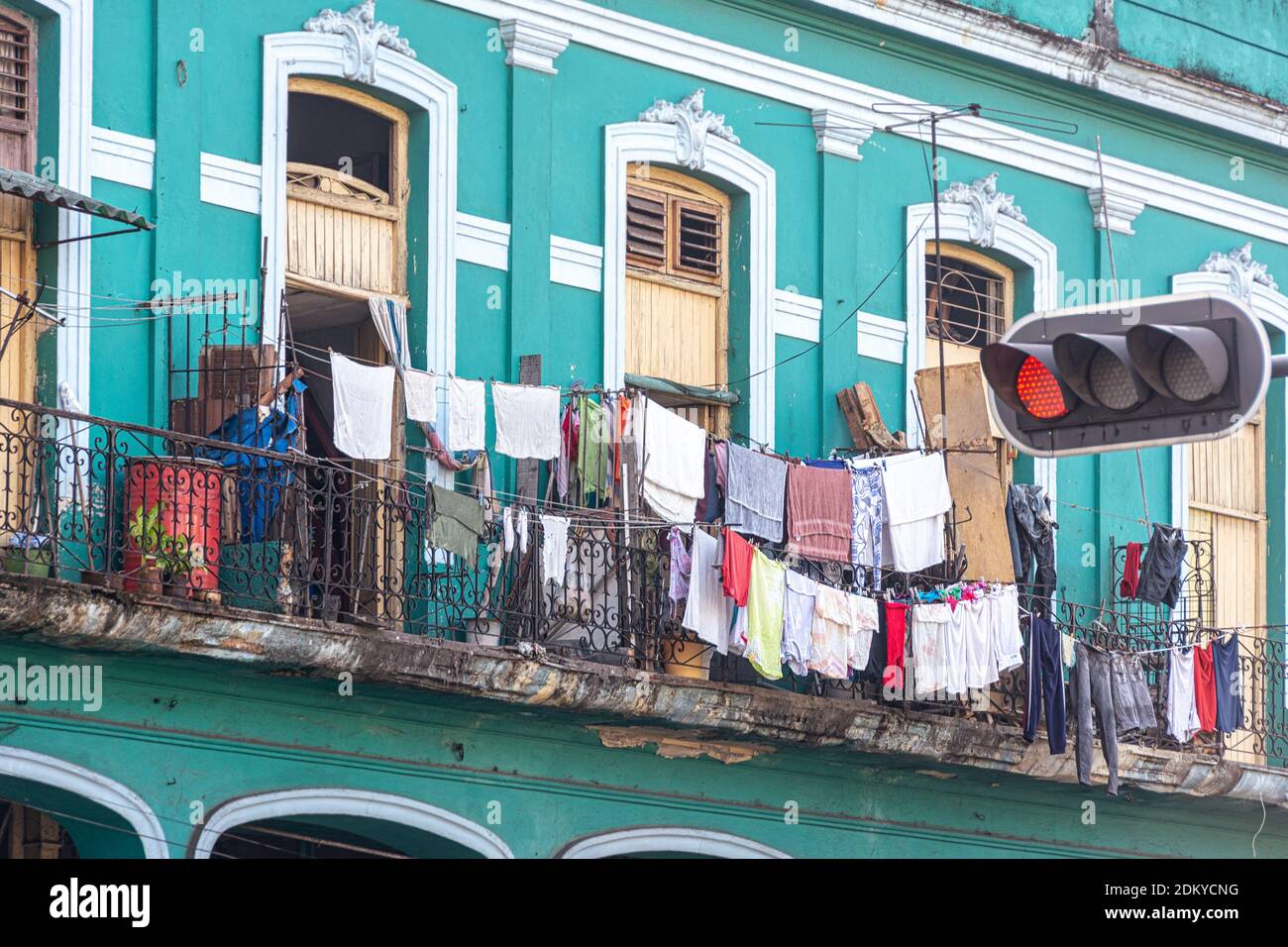 No clothes clothesline hi-res stock photography and images - Alamy