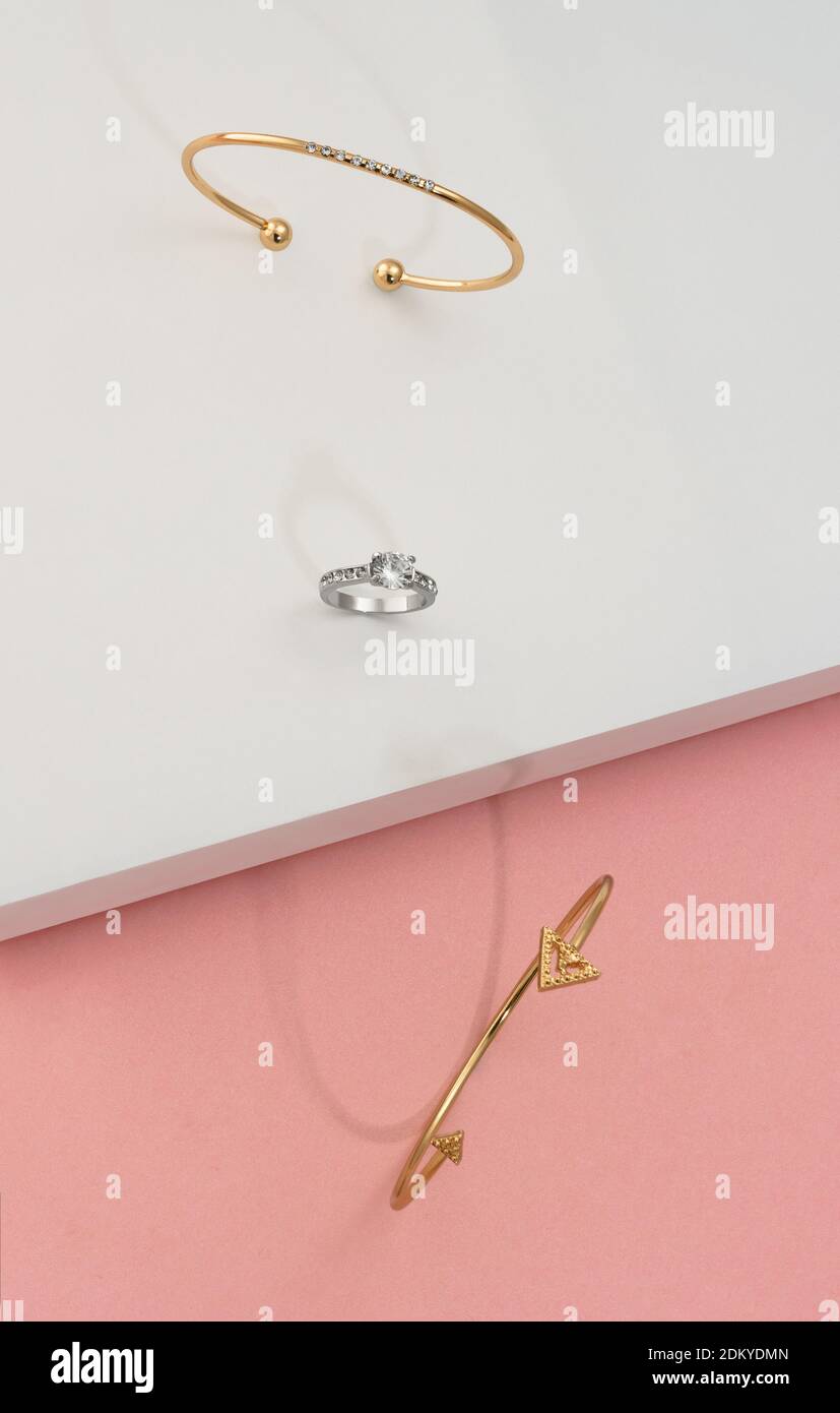 Two silver bracelets hi-res stock photography and images - Alamy