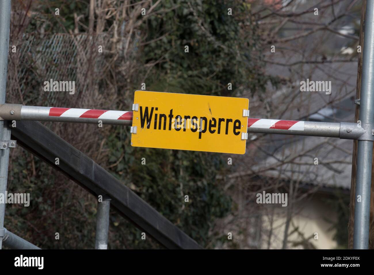 a winter closure road sign, no road traffic in winter season Stock ...