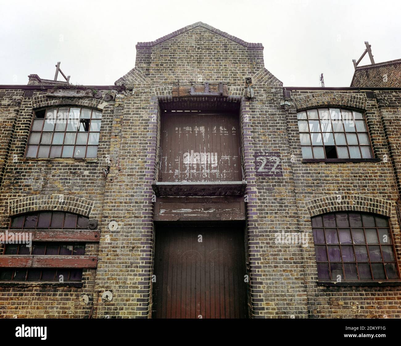 Shipping warehouse 1970s hi-res stock photography and images - Alamy