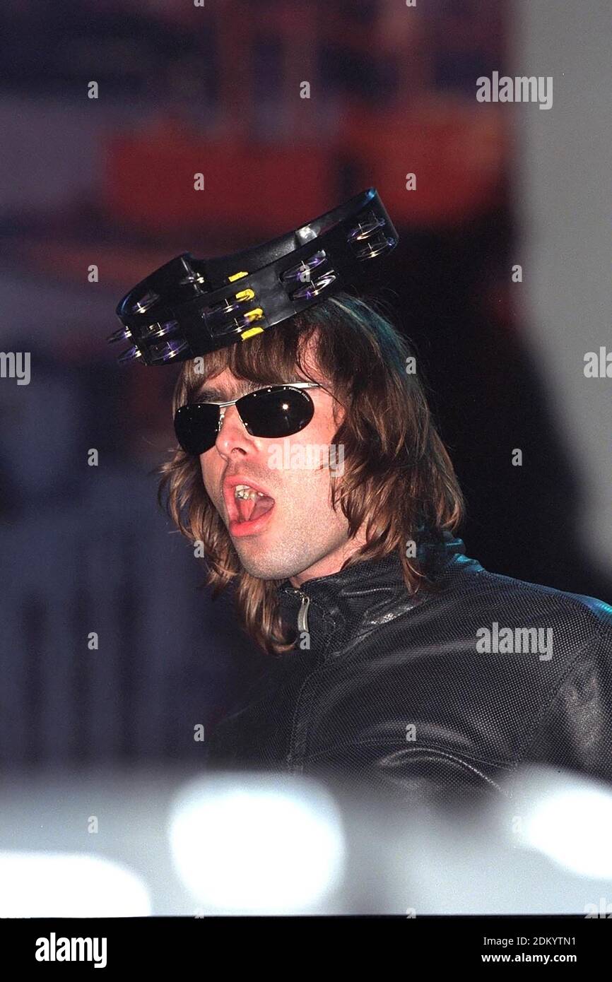 Liam gallagher hi-res stock photography and images - Alamy