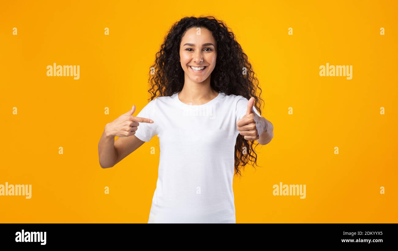 Thumbs up finger hi-res stock photography and images - Alamy
