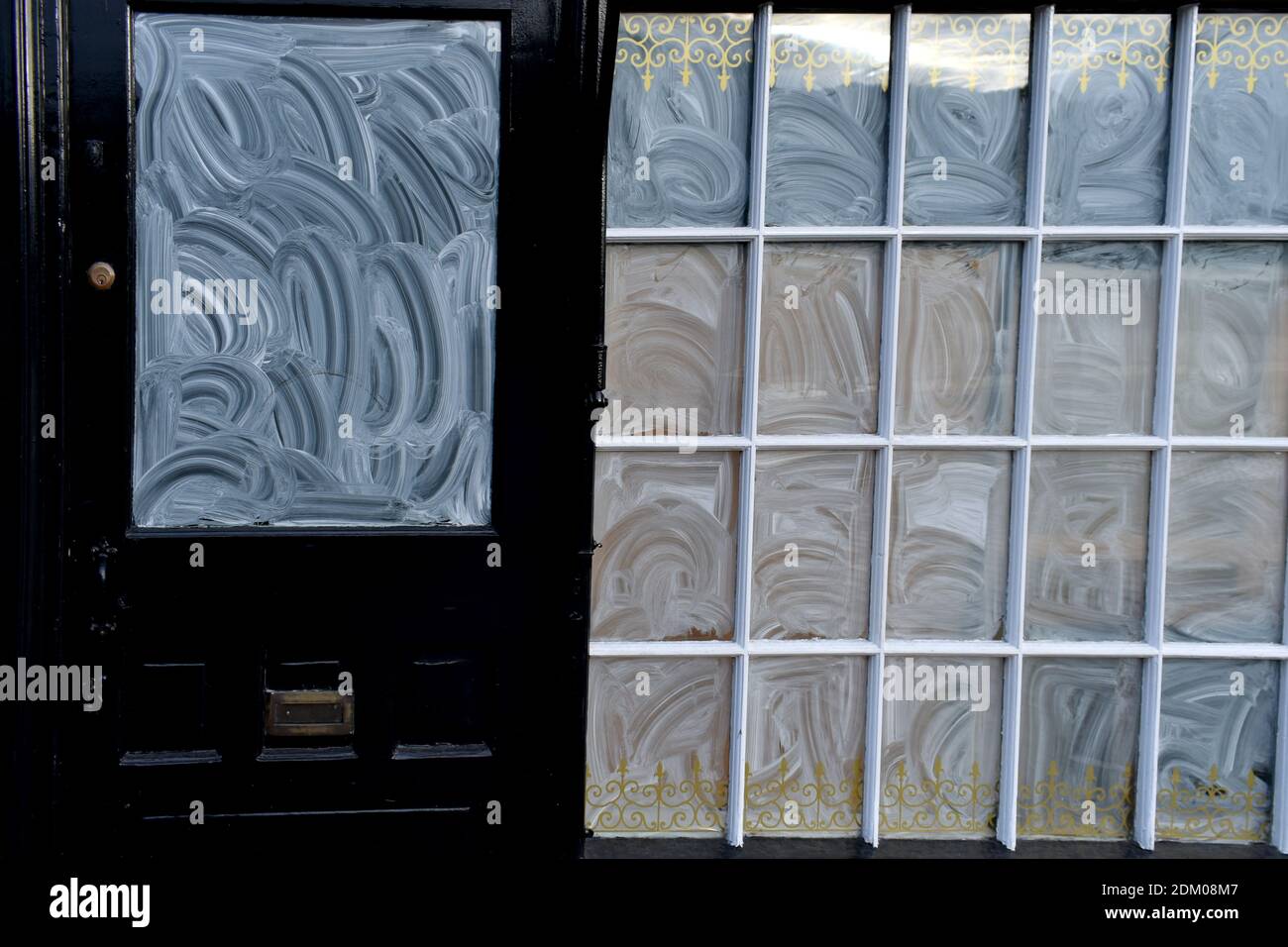 Small windows window frames hi-res stock photography and images - Alamy