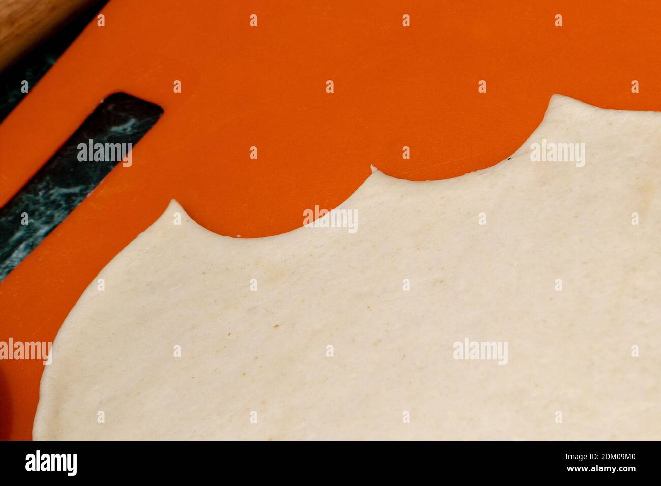 Rolled out pastry dough hi-res stock photography and images - Alamy