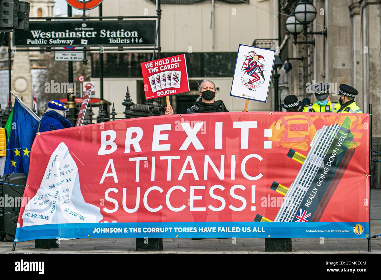Titanic success hi-res stock photography and images - Alamy