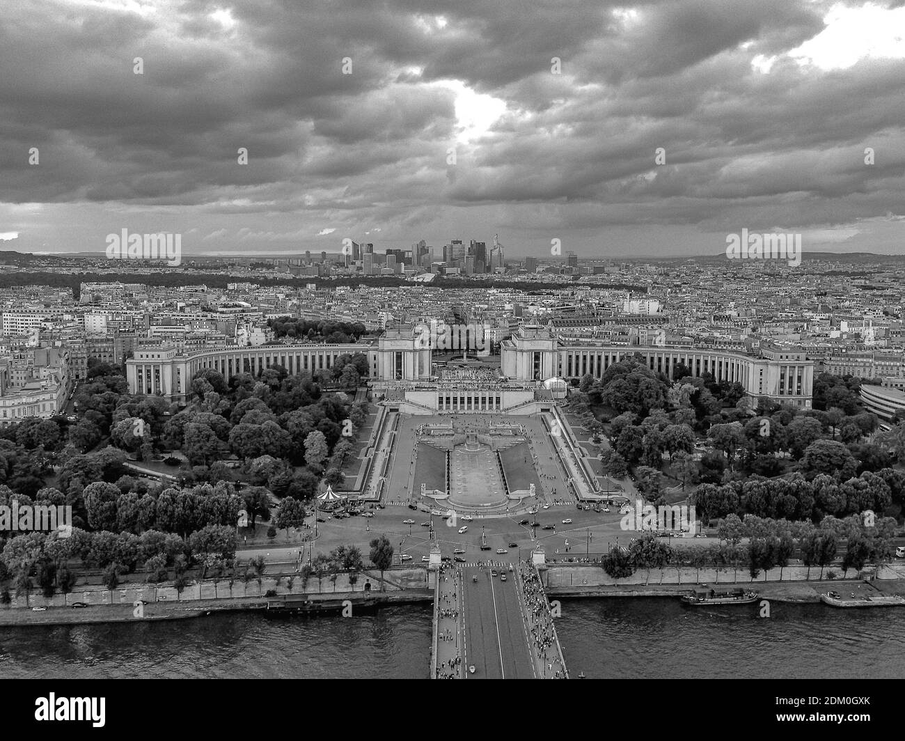 Paris street photography hi-res stock photography and images - Alamy