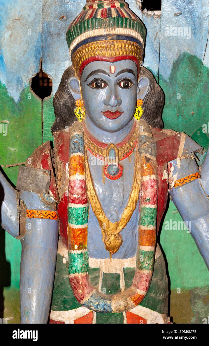 INDIA COCHIN KOCHI KERALA VERY OLD WOODEN HINDU GOD CARVINGS HERE ...