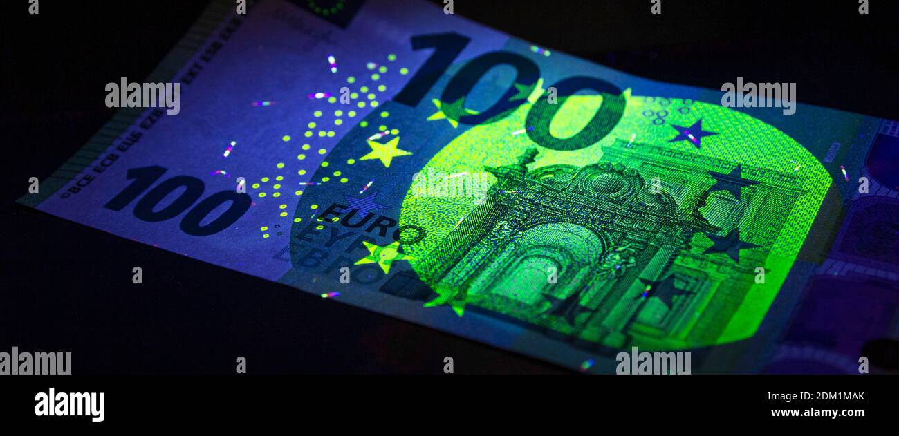 Money security uv hi-res stock photography and images - Alamy