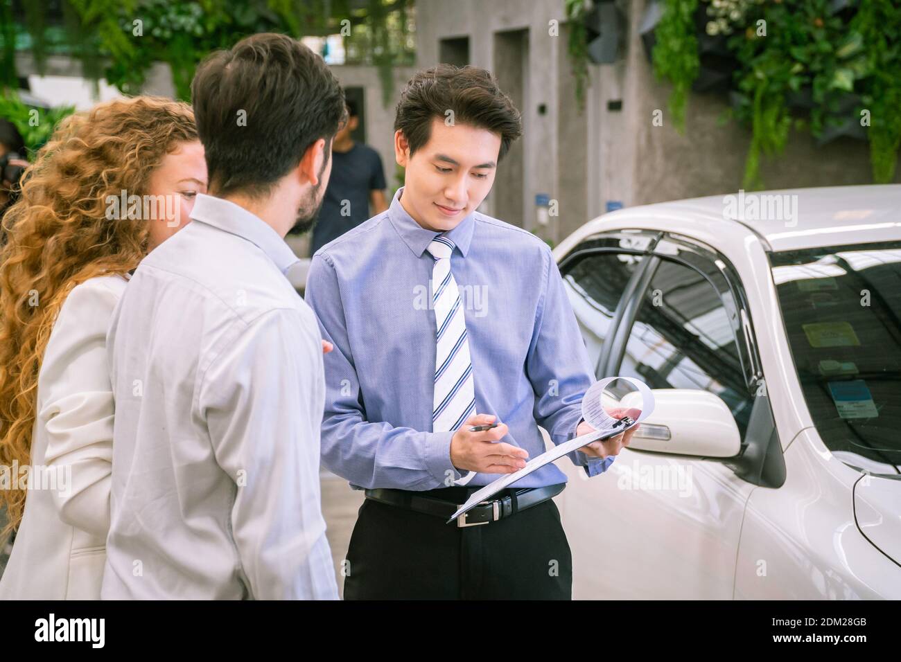 30 vehicle showroom hi-res stock photography and images - Alamy