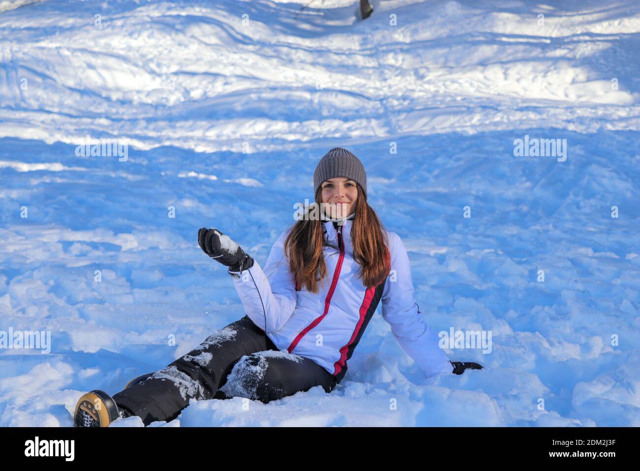 Young ladys temperature hi-res stock photography and images - Alamy
