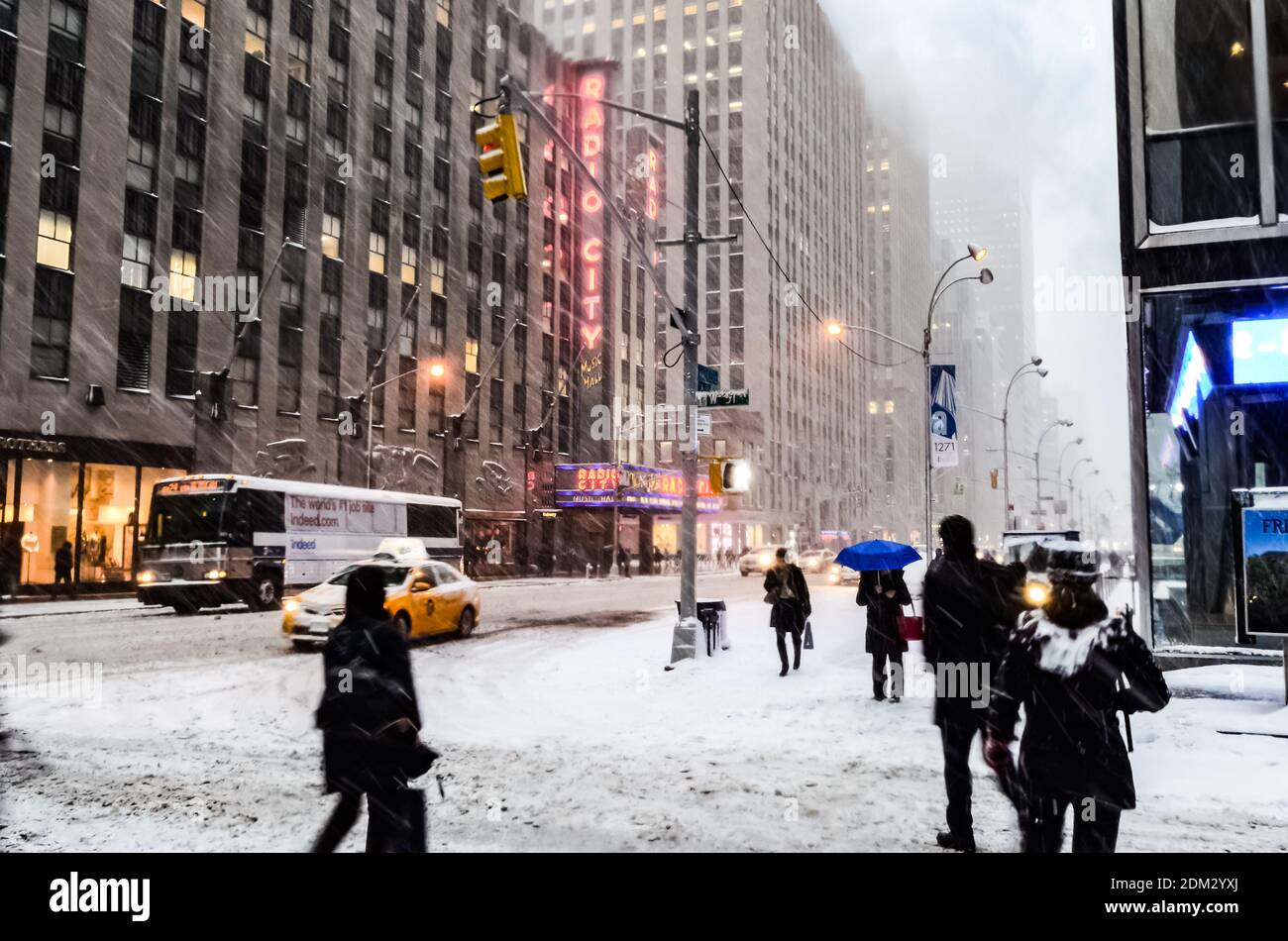 Winter snowstorm blizzard in New York City with heavy snow falling ...