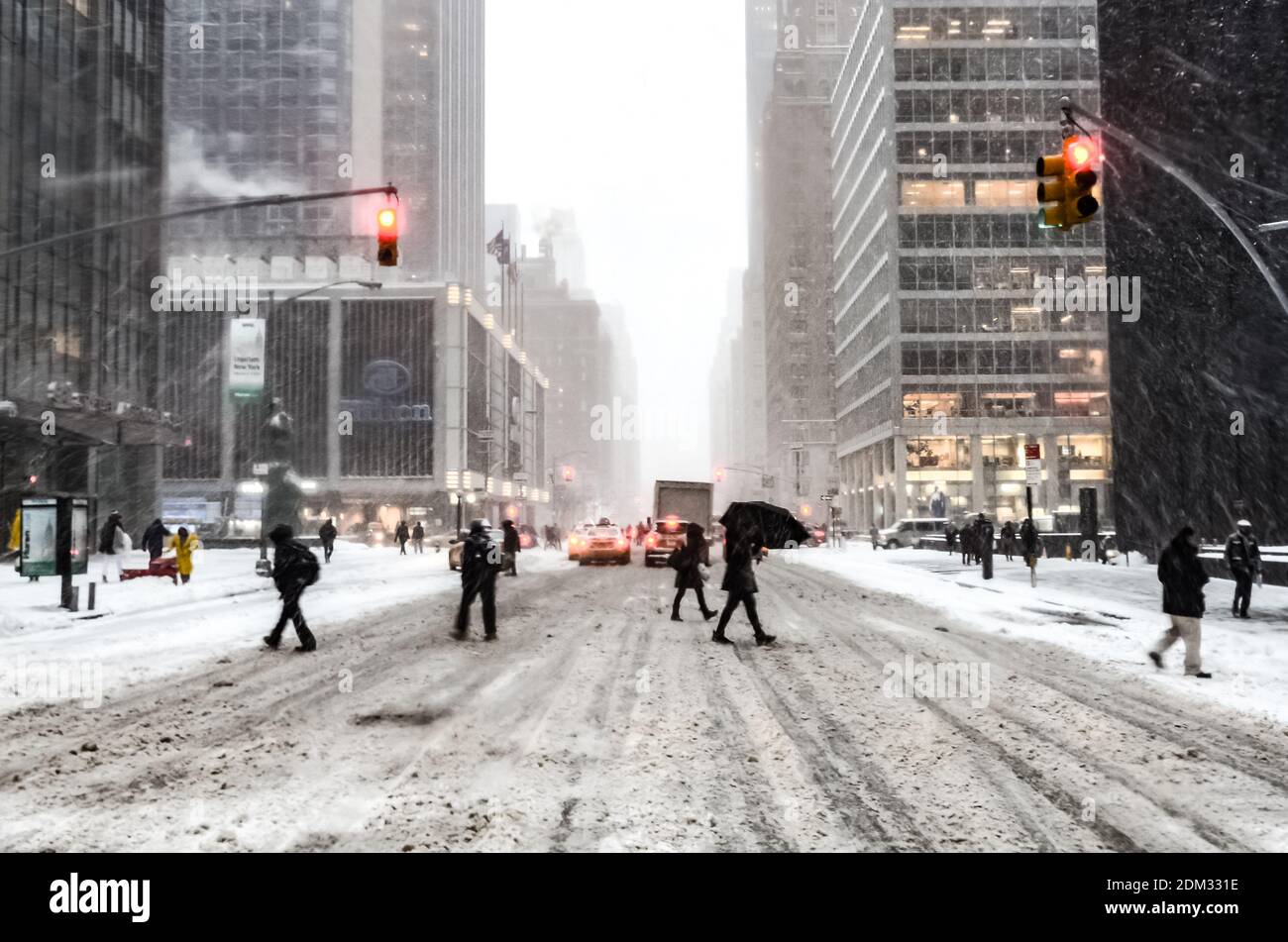 Winter snowstorm blizzard in New York City with heavy snow falling ...