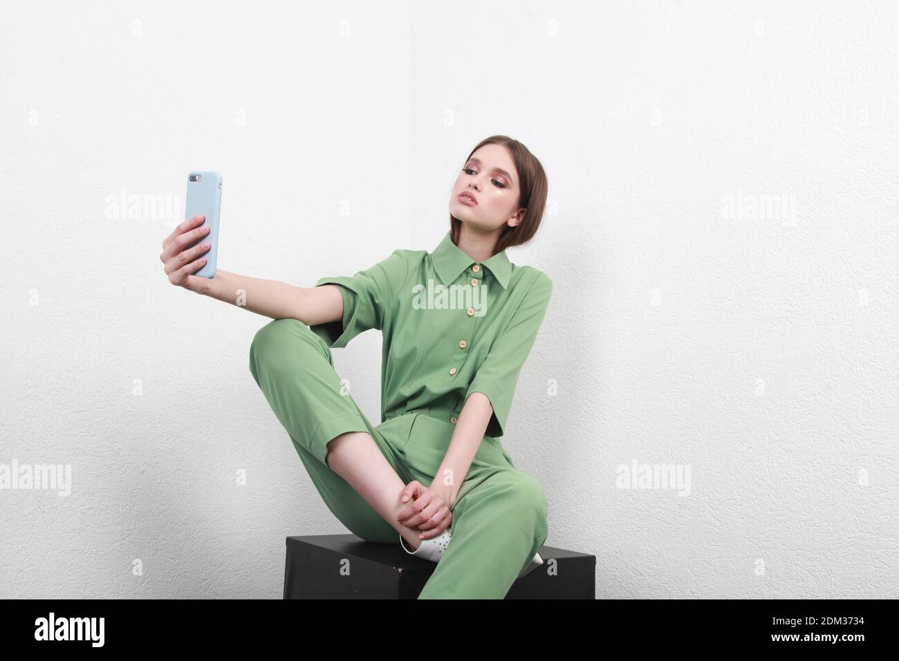 Girls generation photo shoot hi-res stock photography and images - Alamy