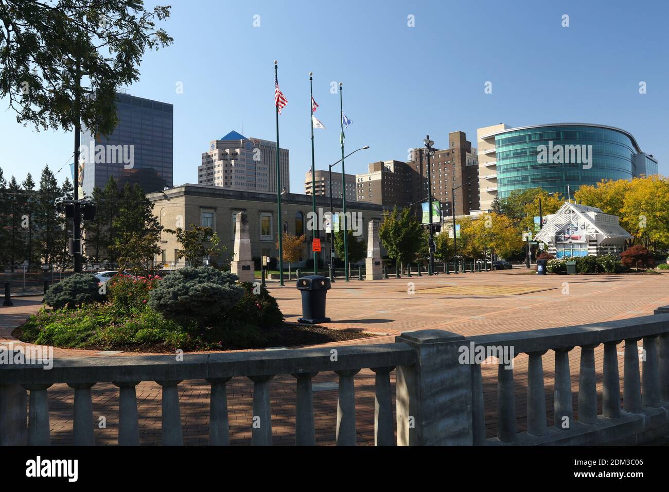 Dayton city skyline as viewed from Riverscape Metropark fountain plaza ...