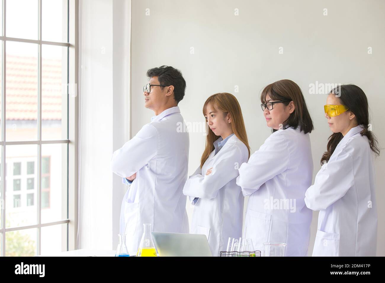 Young scientist lab japan hi-res stock photography and images - Alamy