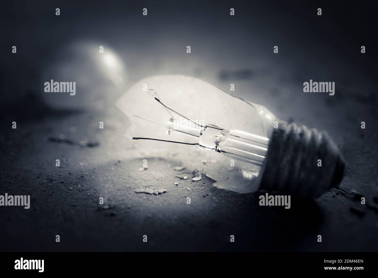 Broken light bulb fixture hi-res stock photography and images - Alamy