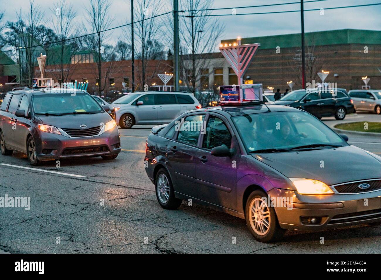 Car menorah parade hi-res stock photography and images - Alamy