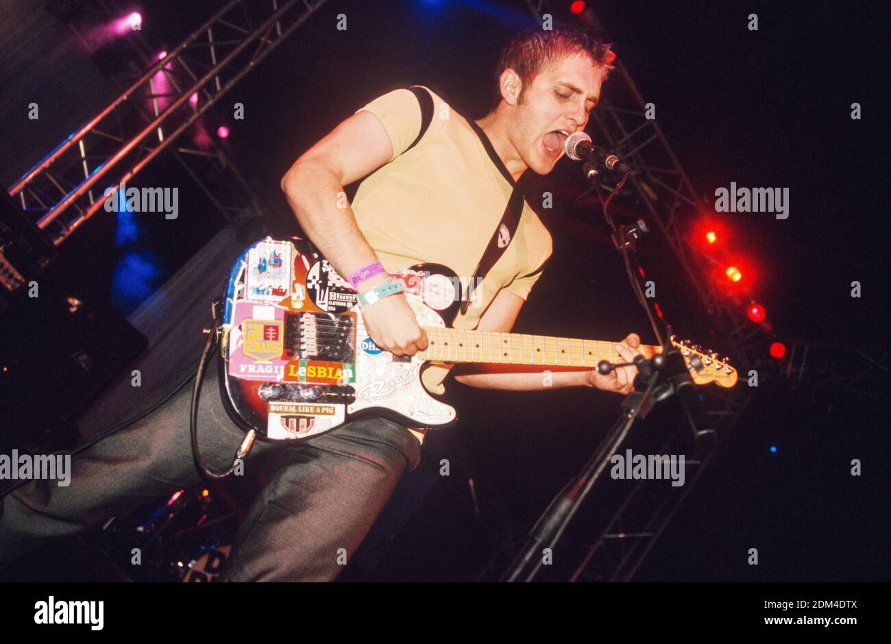 Dum dums band hi-res stock photography and images - Alamy