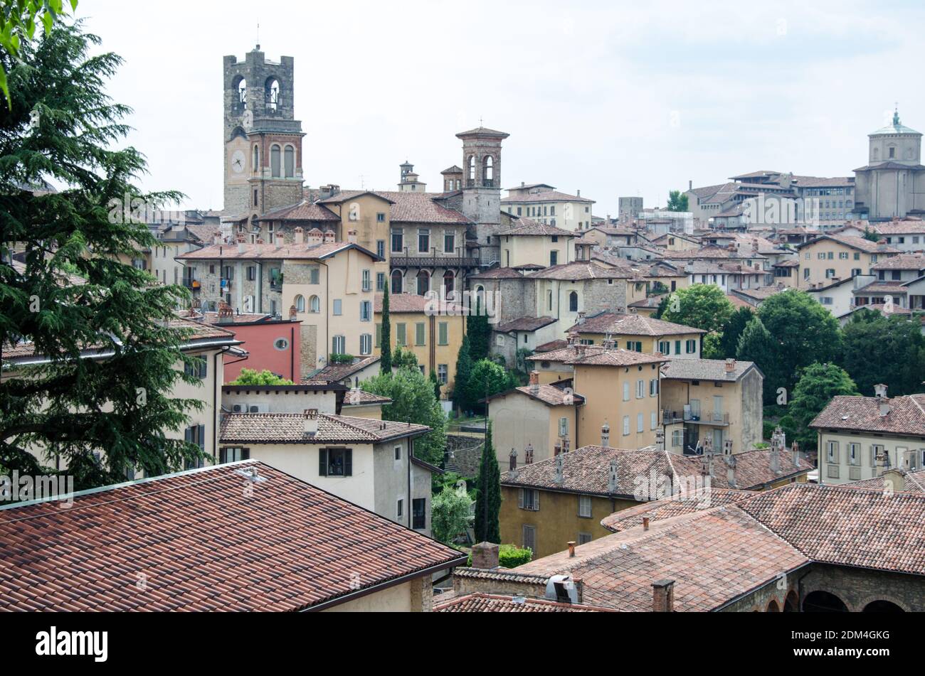 Center of the old city with traditional Italian buildings in Bergamo ...