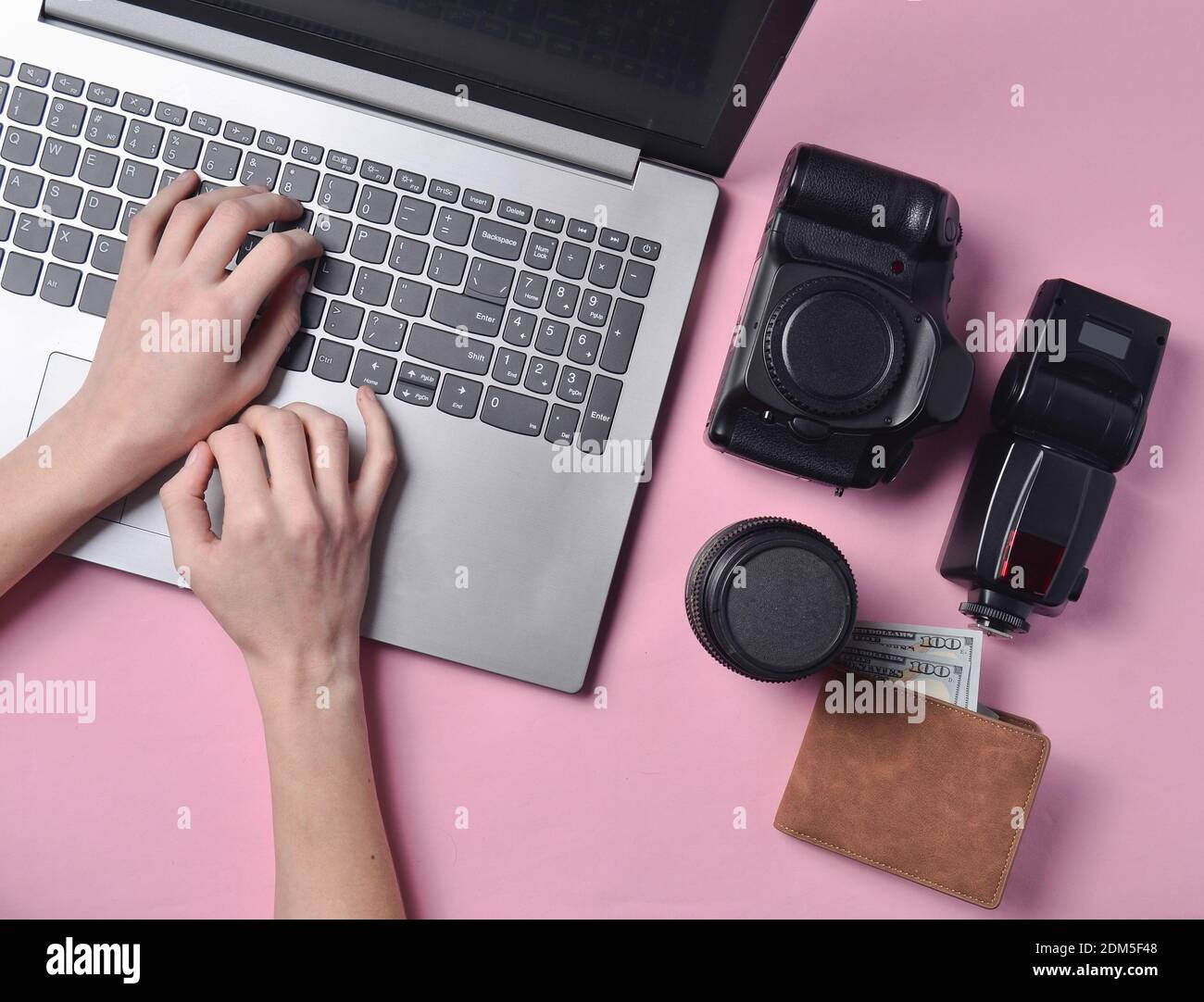 The work of the photographer, photo retouching. Photographic equipment ...