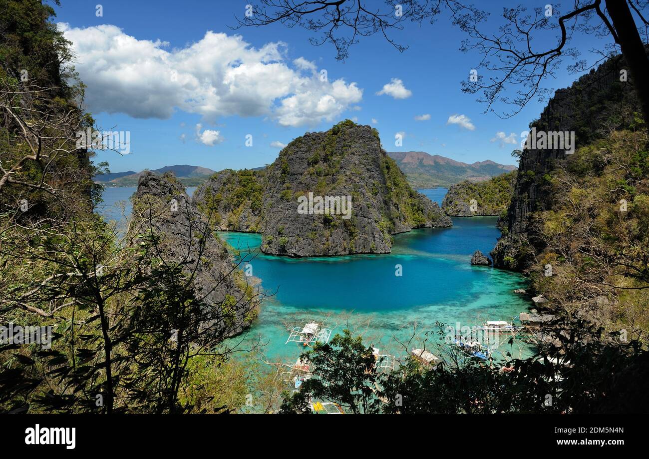 Popular view of Kayangan lake. Typical Filipino seascape with beautiful ...