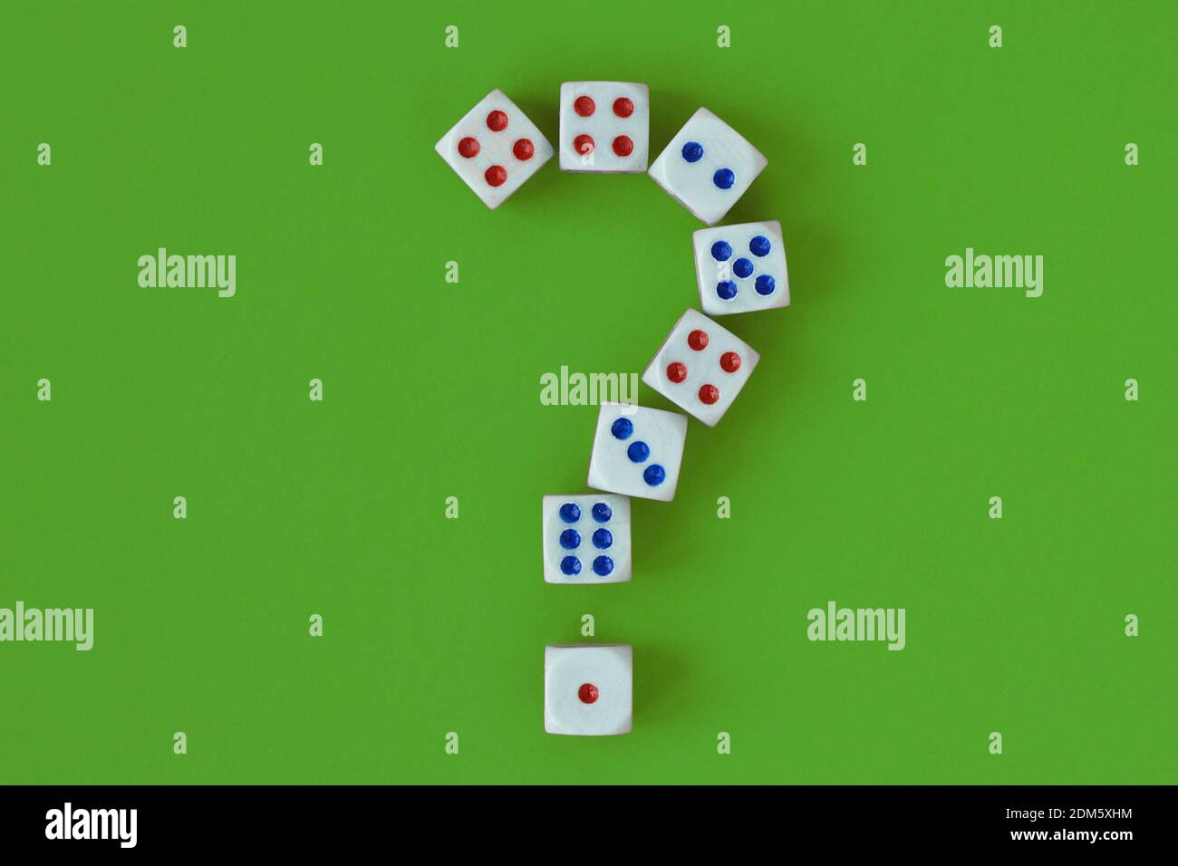 Question mark dice hi-res stock photography and images - Alamy