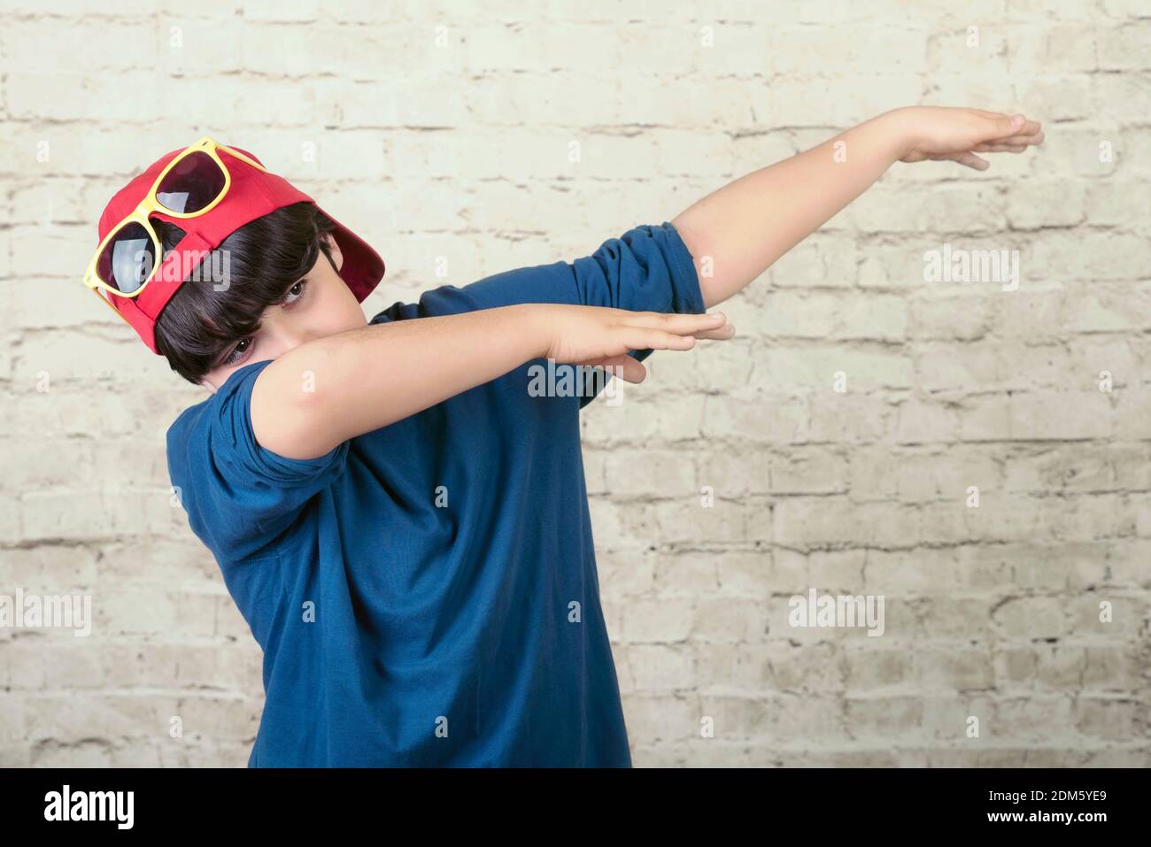 Doing dab hi-res stock photography and images - Alamy