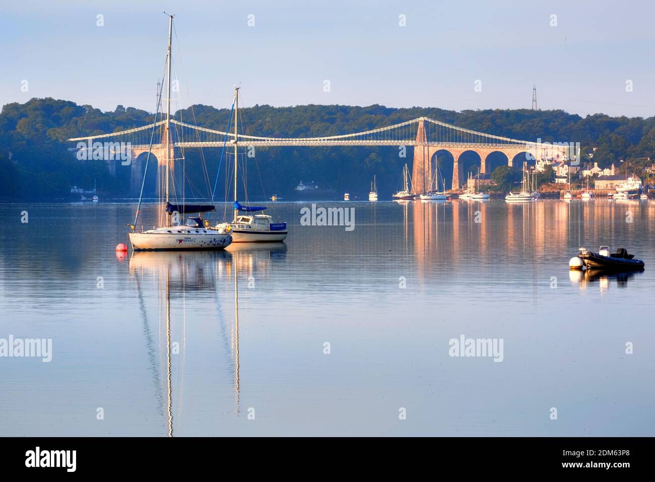 Menai strait anglesey hi-res stock photography and images - Alamy