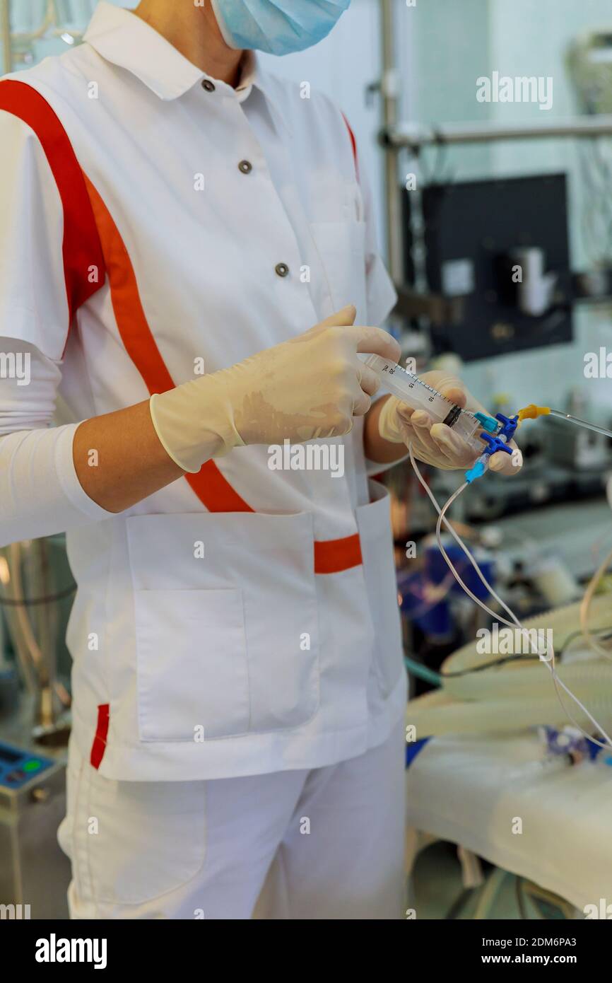 Anesthesiologist anesthetic nurse hi-res stock photography and images ...