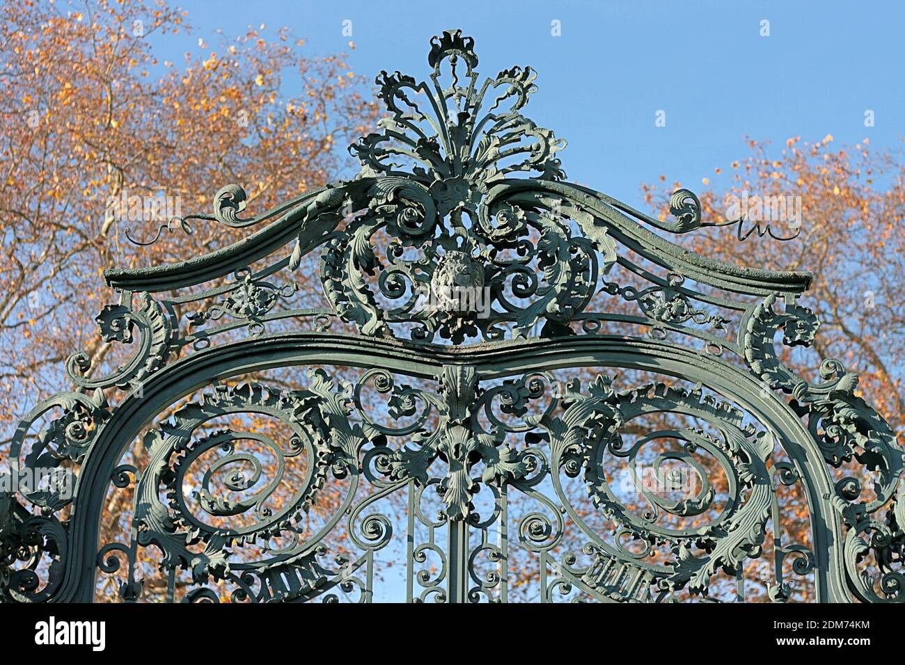 A closeup of a Racoco art style gate along Babelsberg and Neuer Garten ...