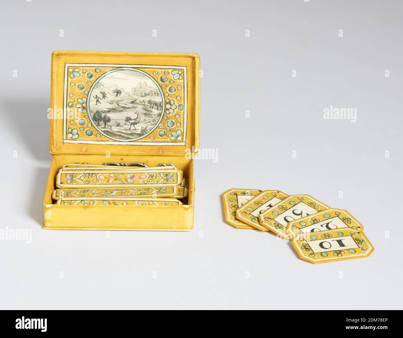 Ivory game box hi-res stock photography and images - Alamy