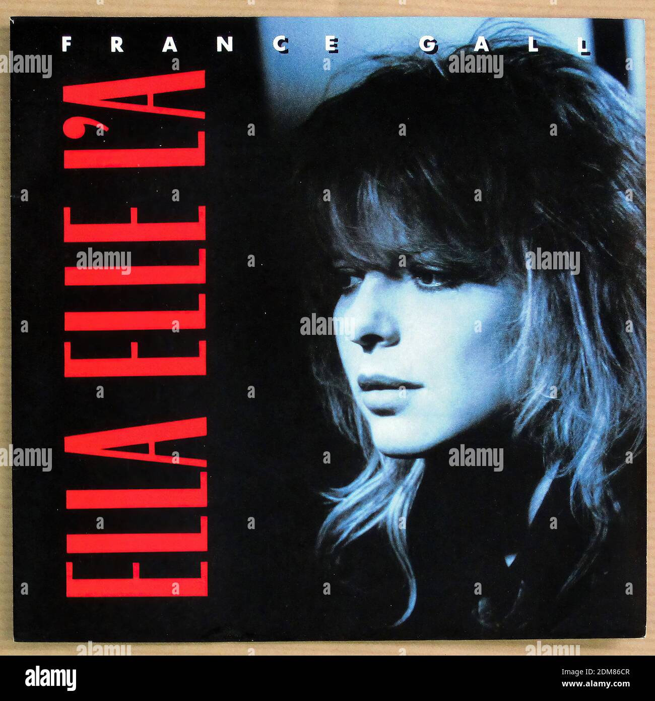 Vintage elle cover hi-res stock photography and images - Alamy