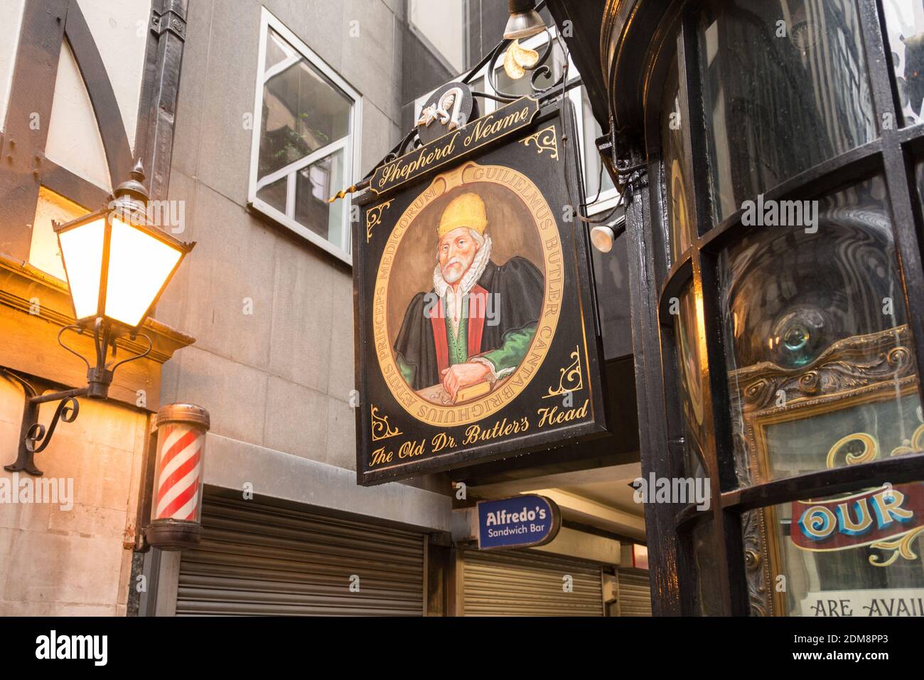 The old dr butlers head hi-res stock photography and images - Alamy