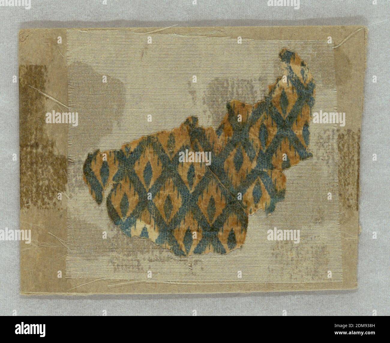 Sidewall, Machine-printed, Very small fragment: small diaper or diamond ...