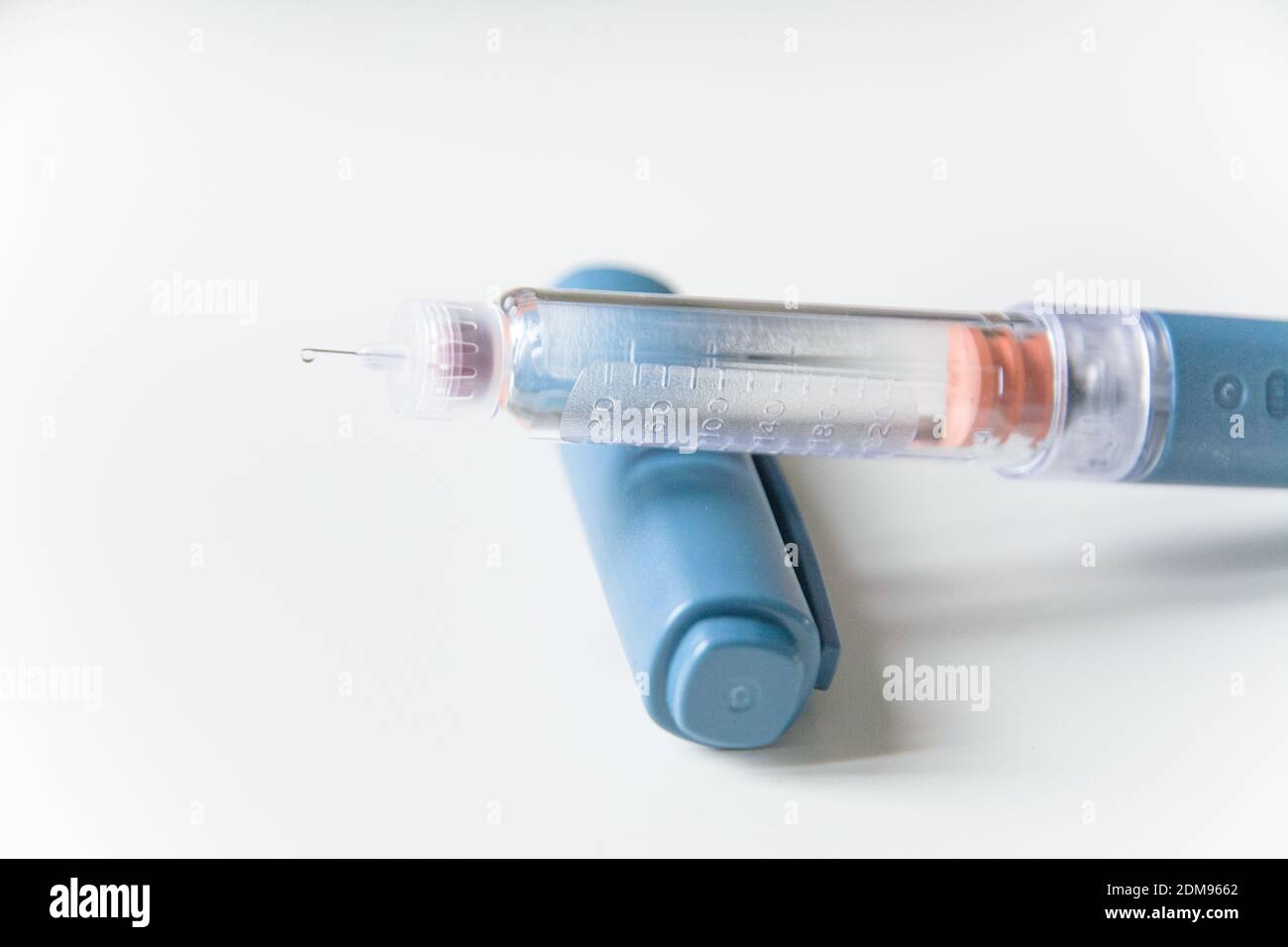 Injection pen hi-res stock photography and images - Alamy