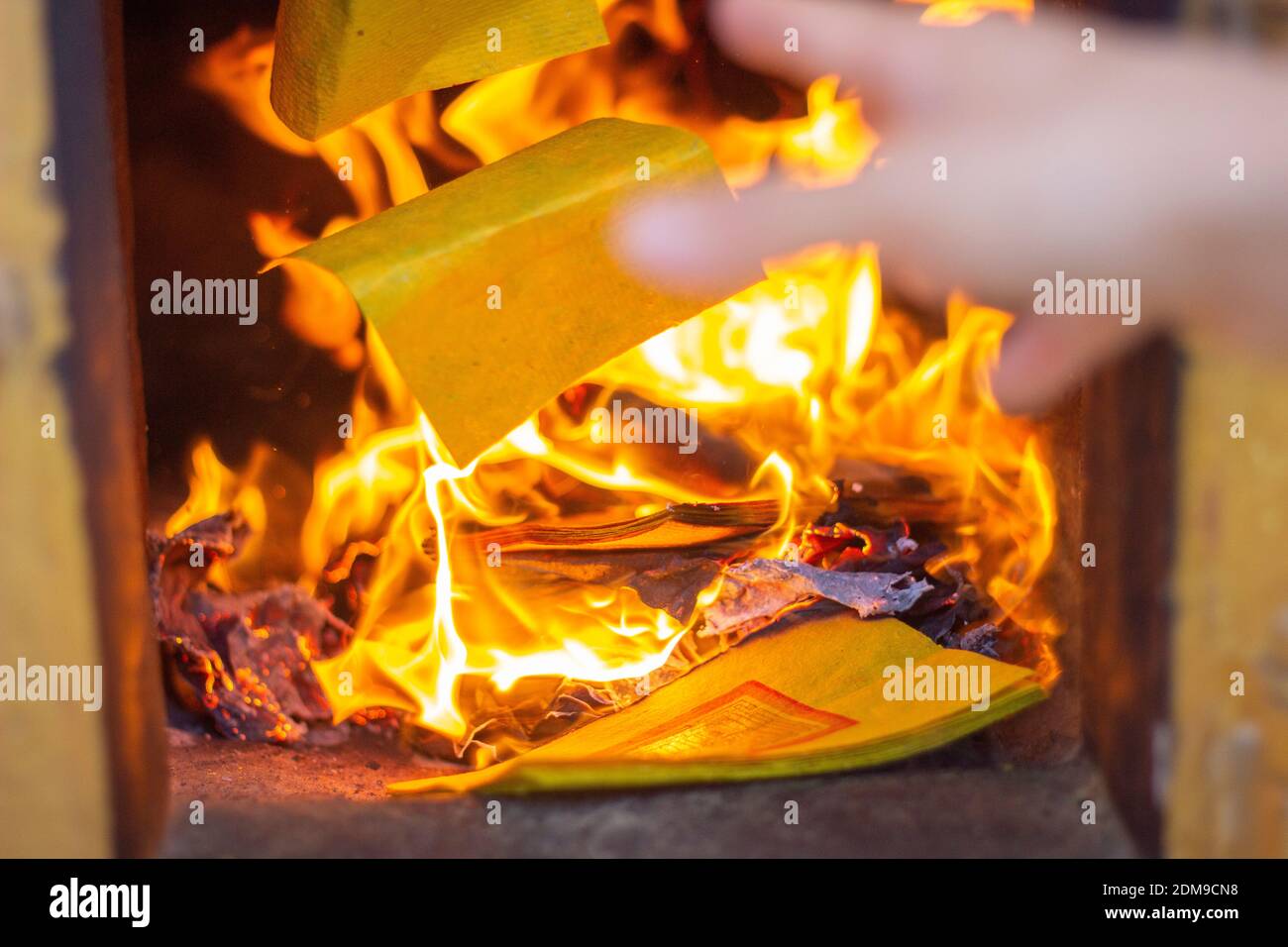 Paper in fire hi-res stock photography and images - Alamy