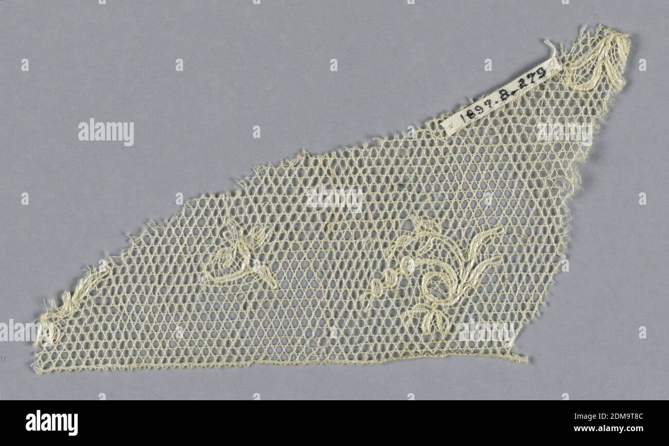 Lille type lace hi-res stock photography and images - Alamy