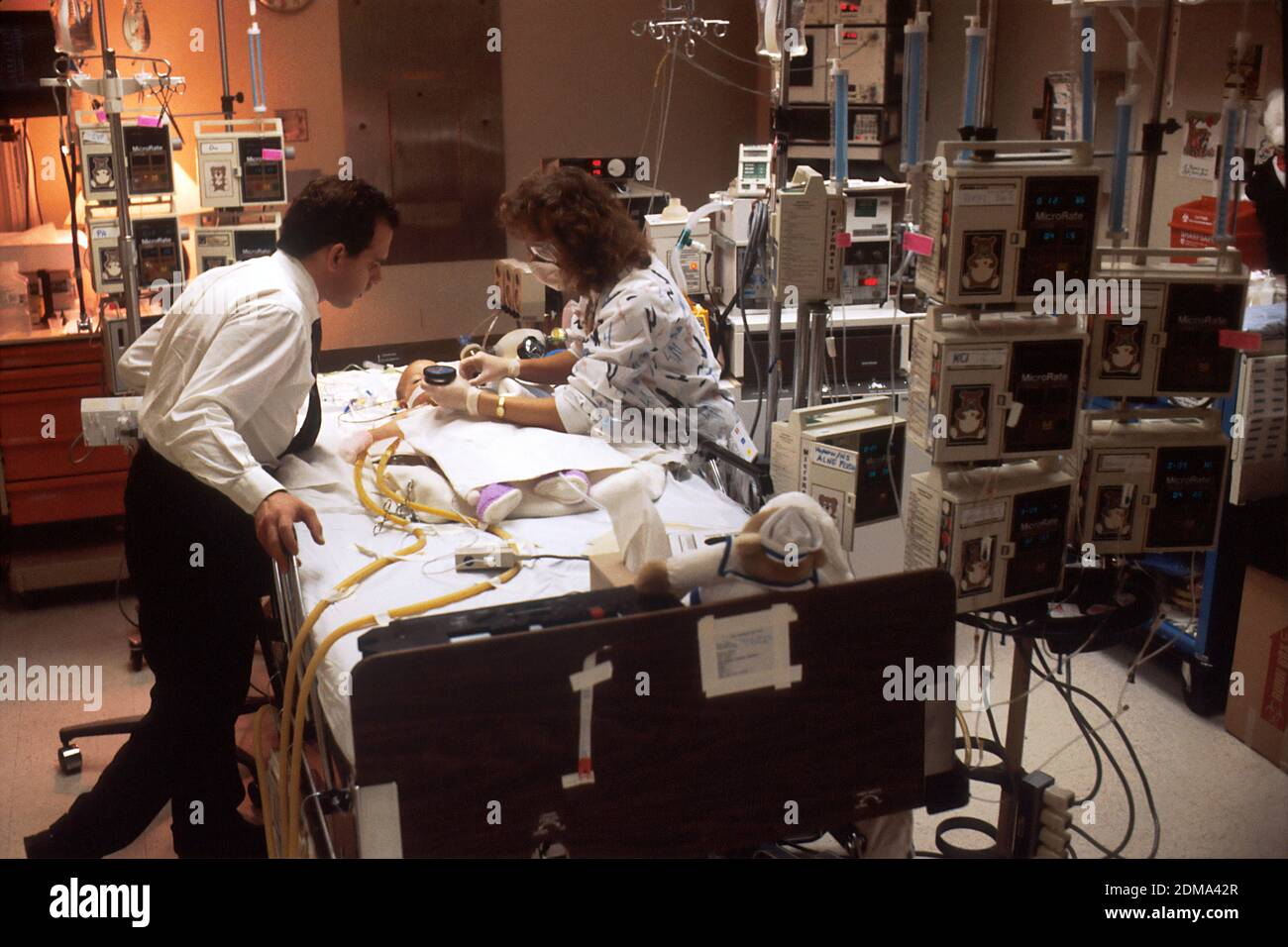 Hospital operations medical doctors Stock Photo - Alamy