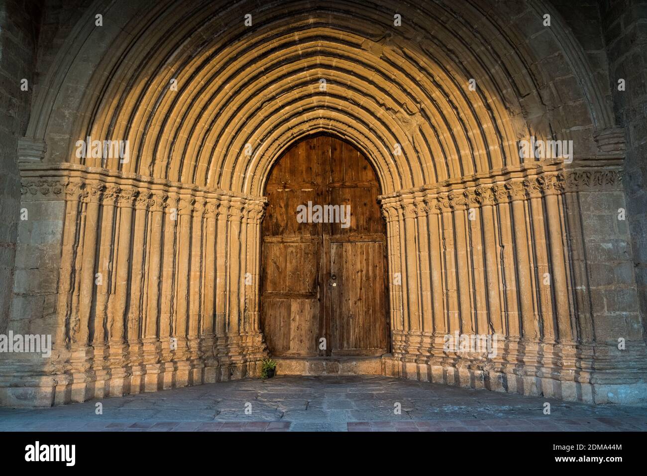 Semicircular atrium hi-res stock photography and images - Alamy